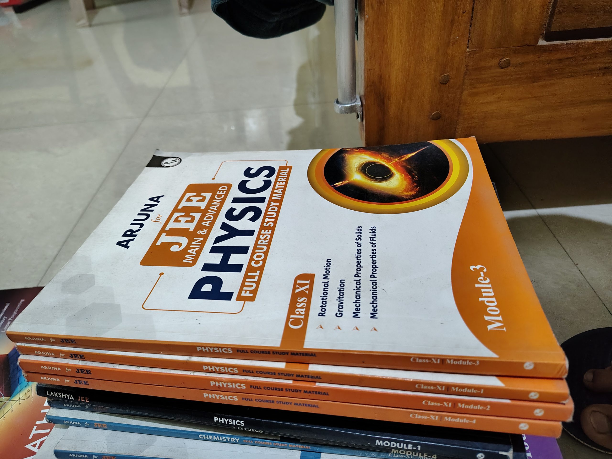 Buy MTG, JEE (11+12)MODULES,GUIDE | BookFlow